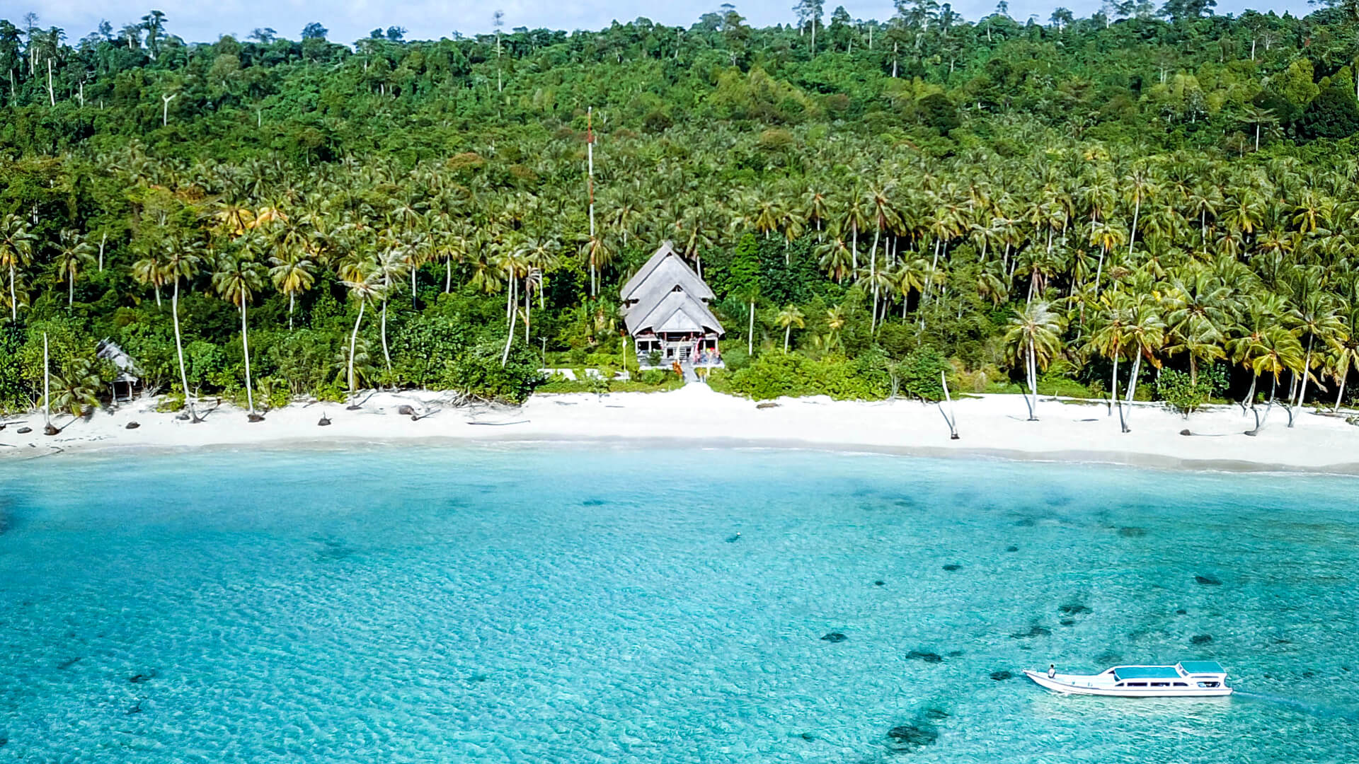 HIDDEN BAY RESORT - Surf Camp